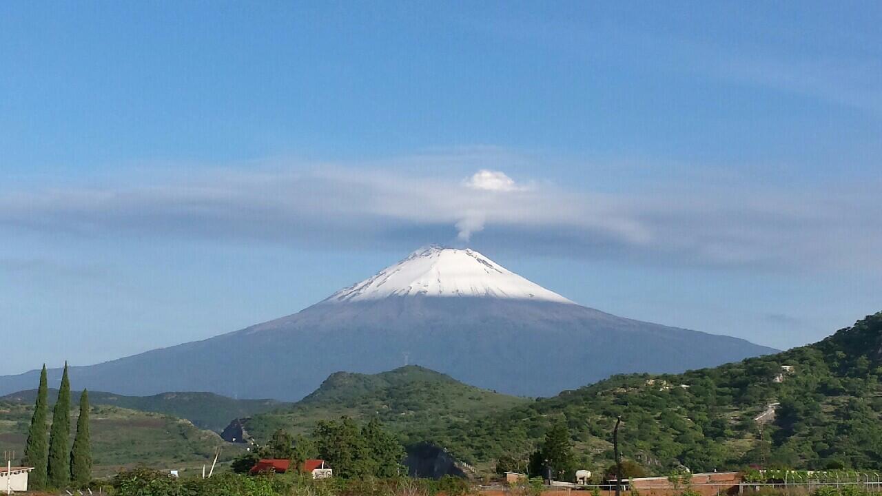 Chuy Torres 🇲🇽 on Twitter: "@webcamsdemexico @Popocatepetl_MX @SkyAlertMx Asi amanece el ...