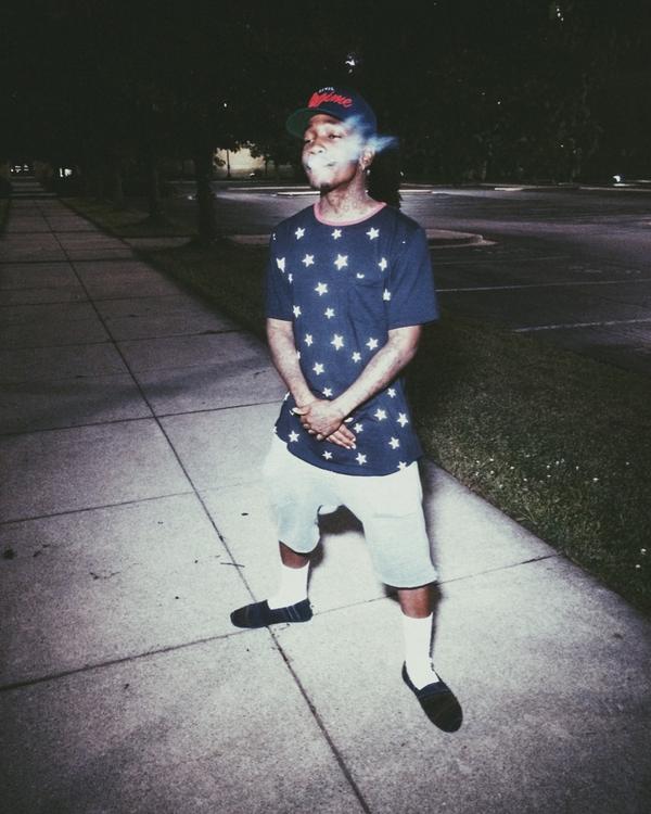 Dizzy Wright Smoking