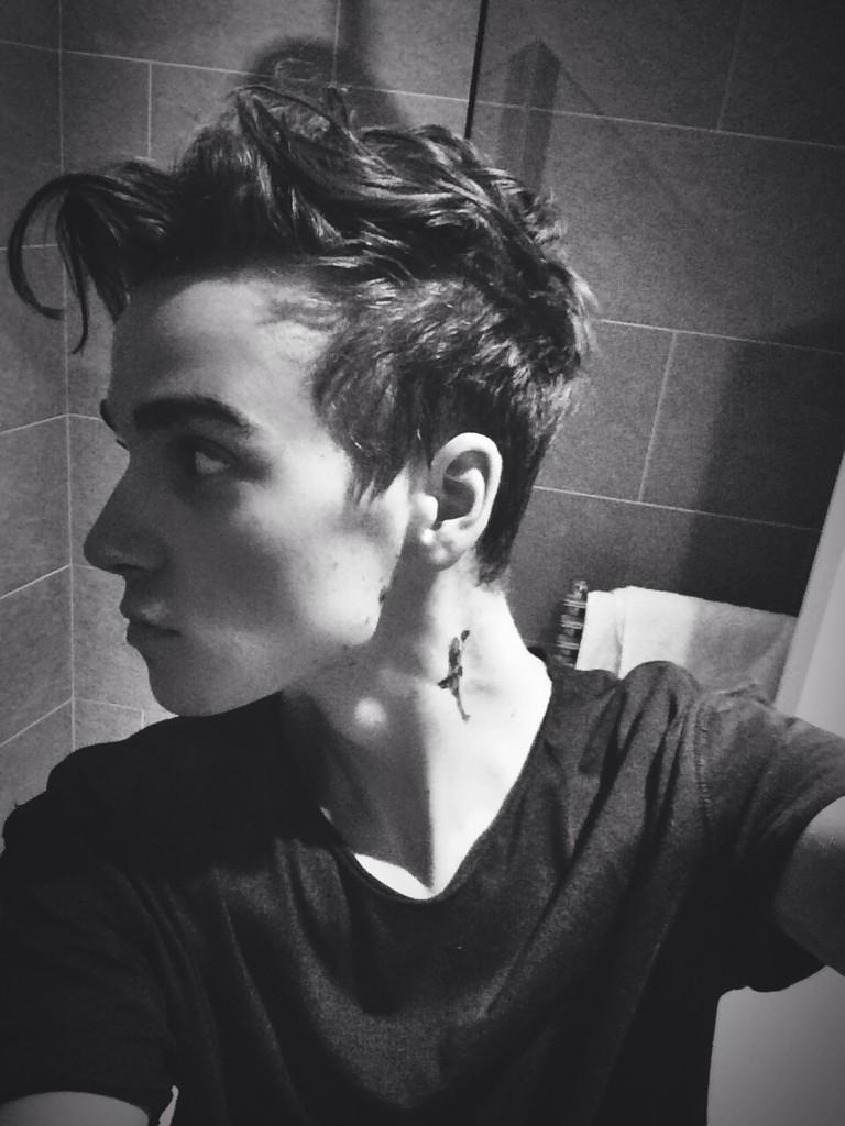 Joe Sugg Tumblr Wallpaper