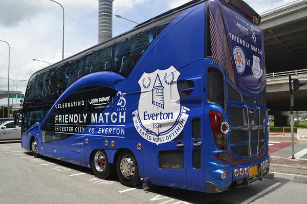 PHOTO: The Everton bus is ready for the squad's arrival at Bangkok's ...