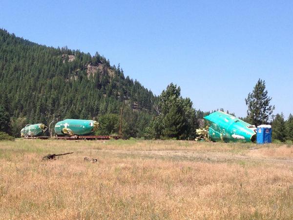 USA : cargo train derails - 737 fuselages end up in river - Aviation24.be