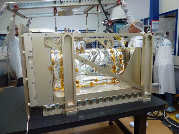 .CNES_France delivered the Pharao atomic space clock to AirbusDS ...