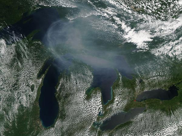 Smoke from Canadian fires over the Great Lakes | NASA Earth | Scoopnest