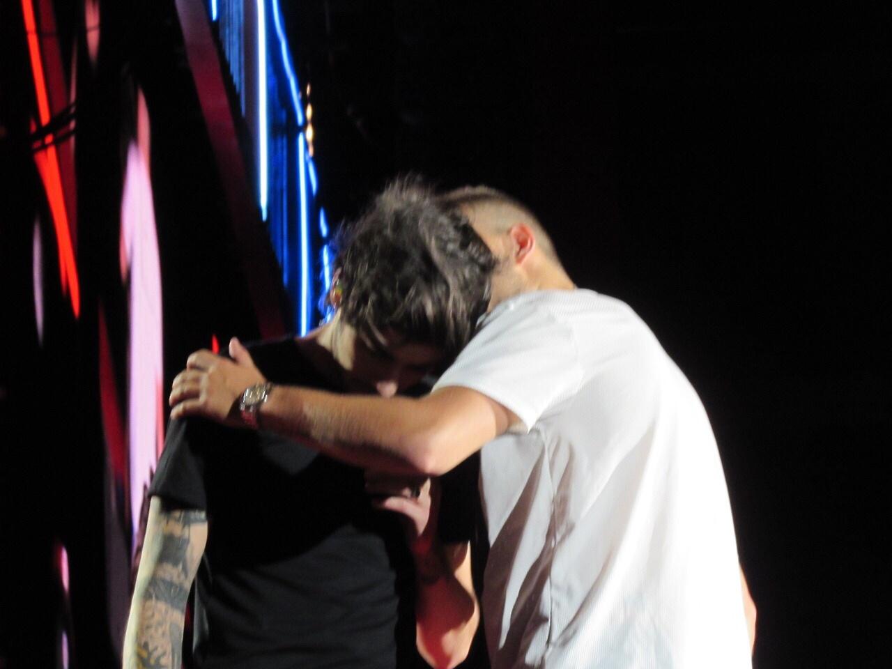 Ziam Hugging