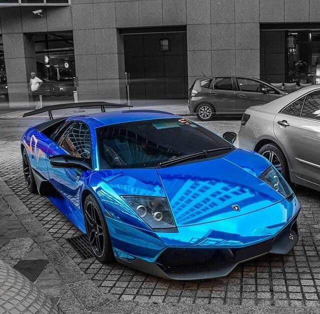 Lamborghini Chrome Blue