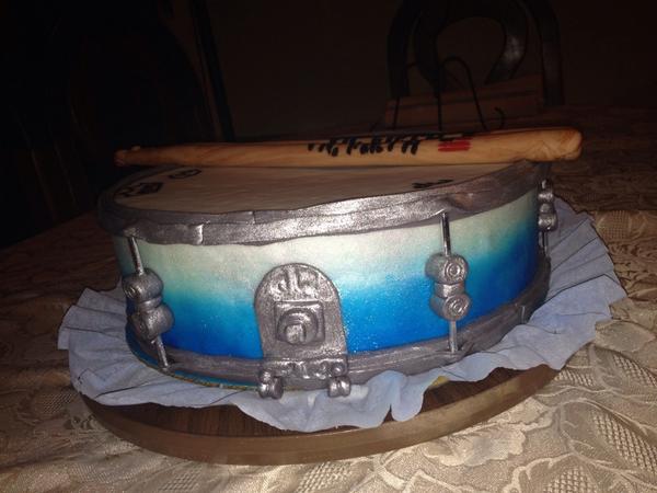 Dw Drum Cake