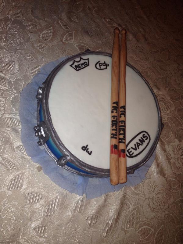 Dw Drum Cake