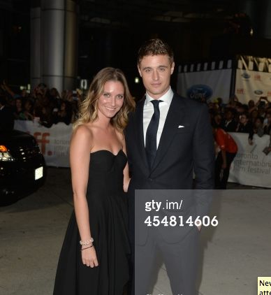 Sophie Pera And Max Irons