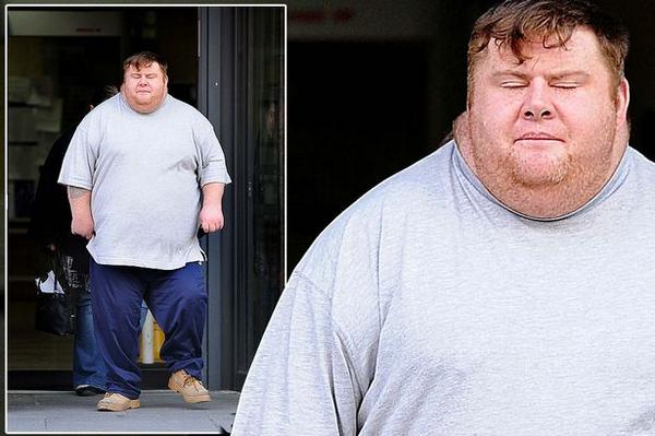 29-stone man facing eviction for attacking workmen who disturbed his ...