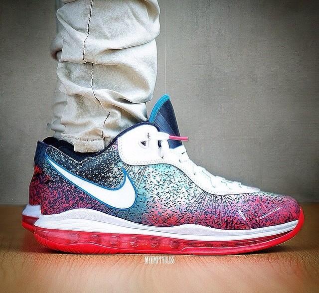 Lebron 8 Low On Feet