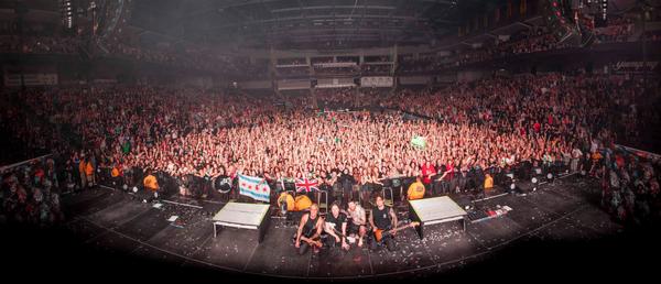 Toledo: 8/30 - Toledo, OH @ Huntington Center #MONUMENTOUR (Photo by ...