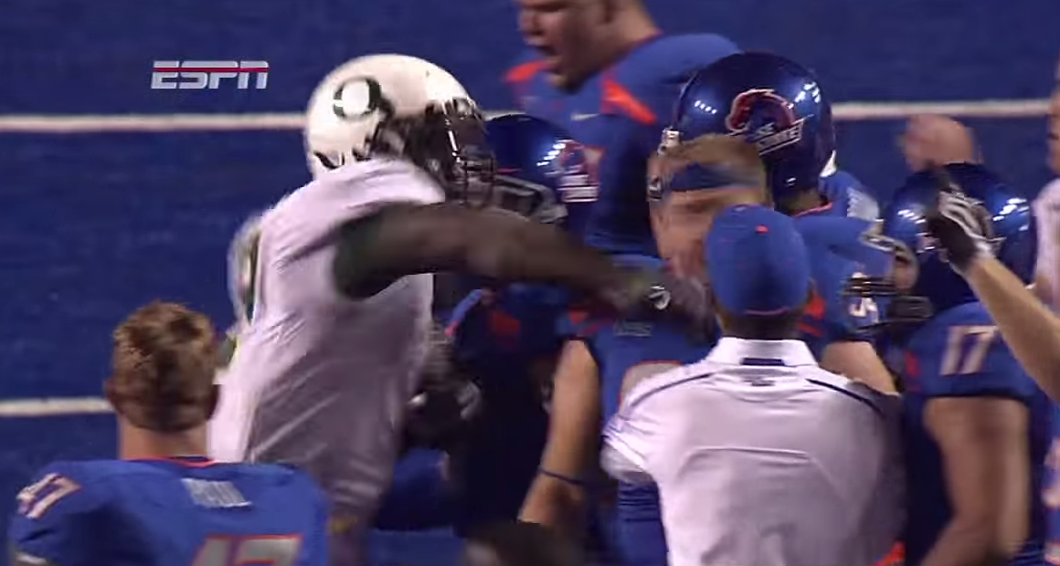 Bleacher Report on Twitter: "#TBT VIDEO: Oregon’s LeGarrette Blount punches a Boise State player ...