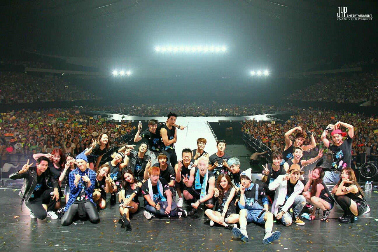 (تحديث 2) صور فنانين الJYP في حفل JYP NATION ONE MIC في اليابان – اليوم ...