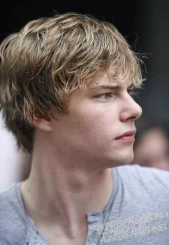 Hunter Parrish Dark Hair