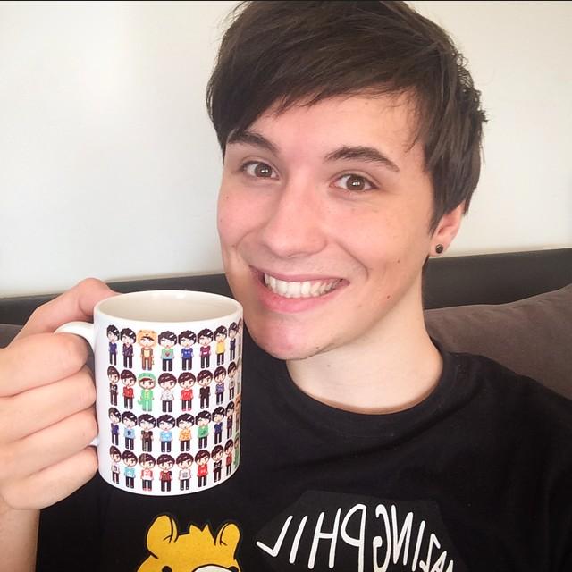 Dan Howell Dimples