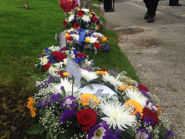 Memorial for police officer shot 25 years ago - ITV News