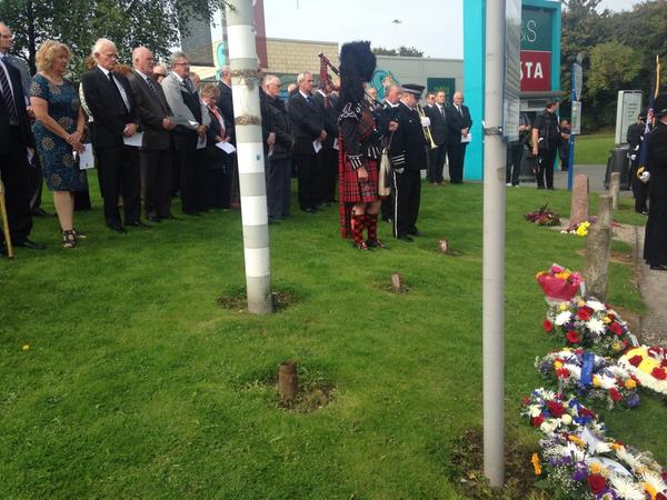 Memorial for police officer shot 25 years ago - ITV News