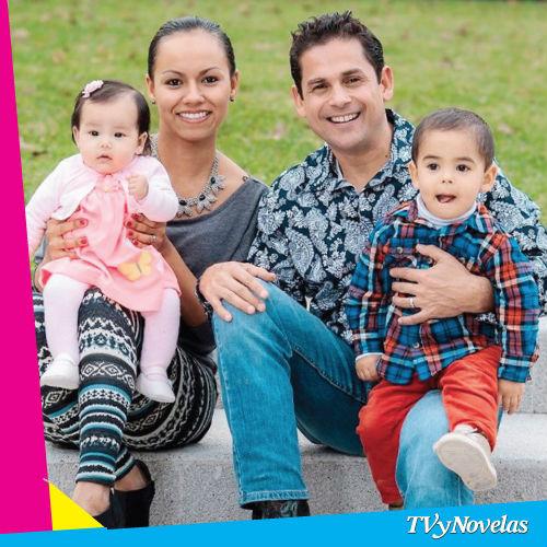 Flavio Cesar Agujetas De Color De Rosa