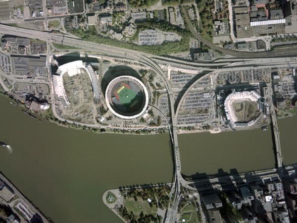 Pnc Park Heinz Field