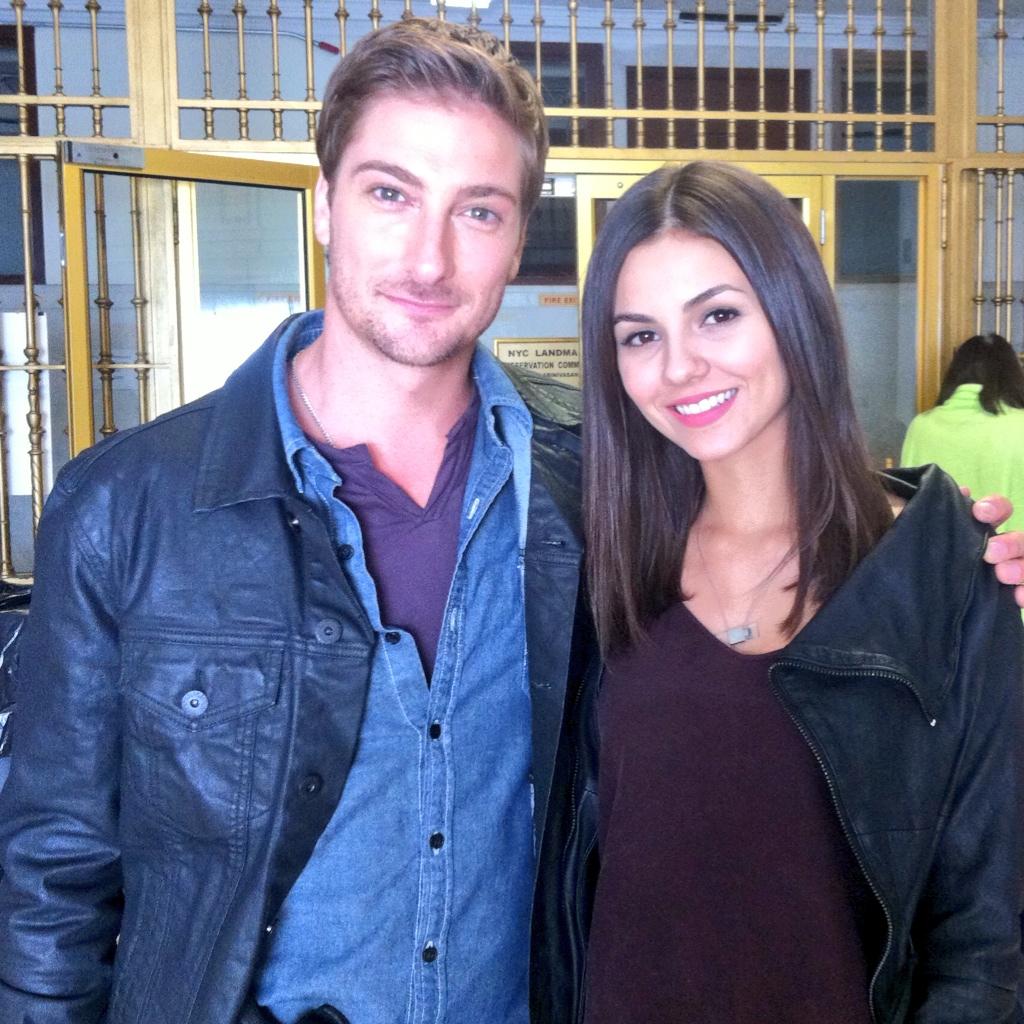 Daniel Lissing Eye Candy