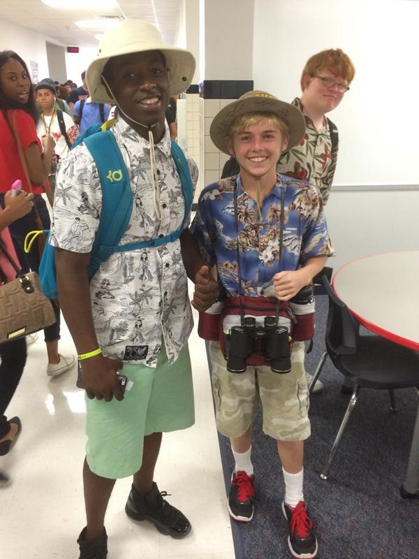 Tacky Tourist Day At High School