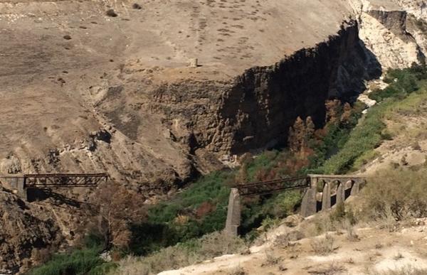 Destroyed railway bridge on the Yarmouk gorge between JO + Syria ...