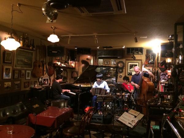 bando-band LIVE TOUR 2014 (4ページ目) - Togetter