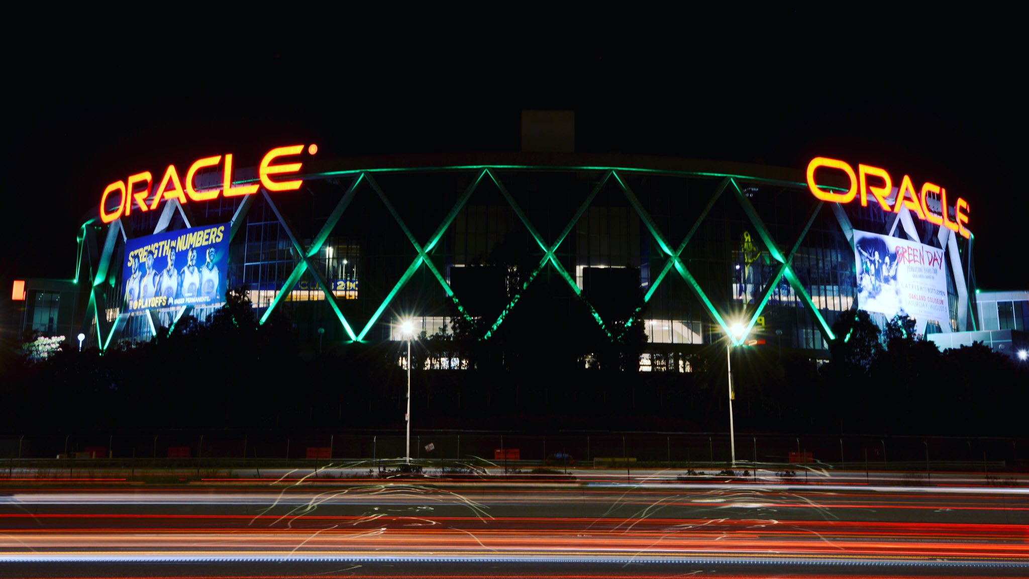 Oracle Arena Outside