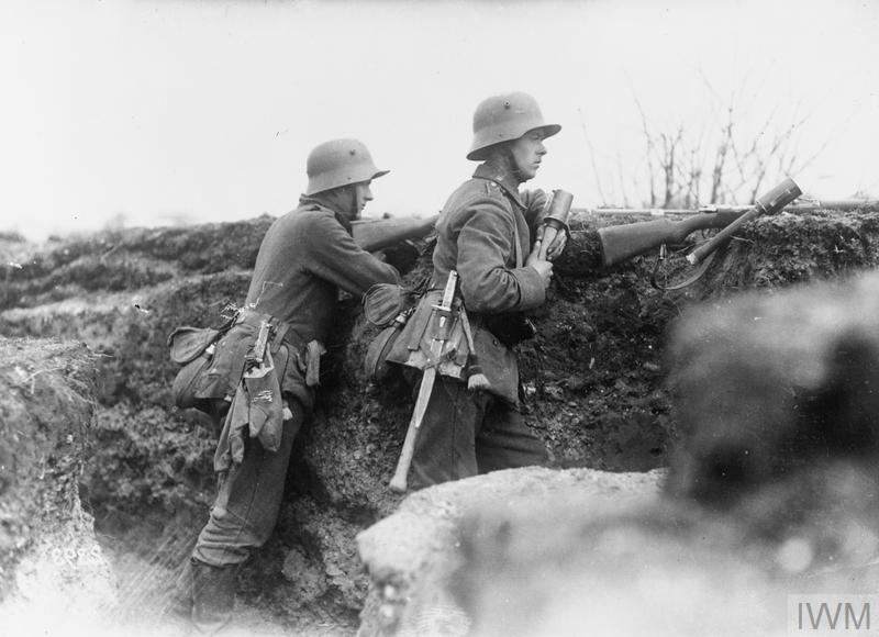 April 1917 - German soldiers with hand grenades and rifles ready ...