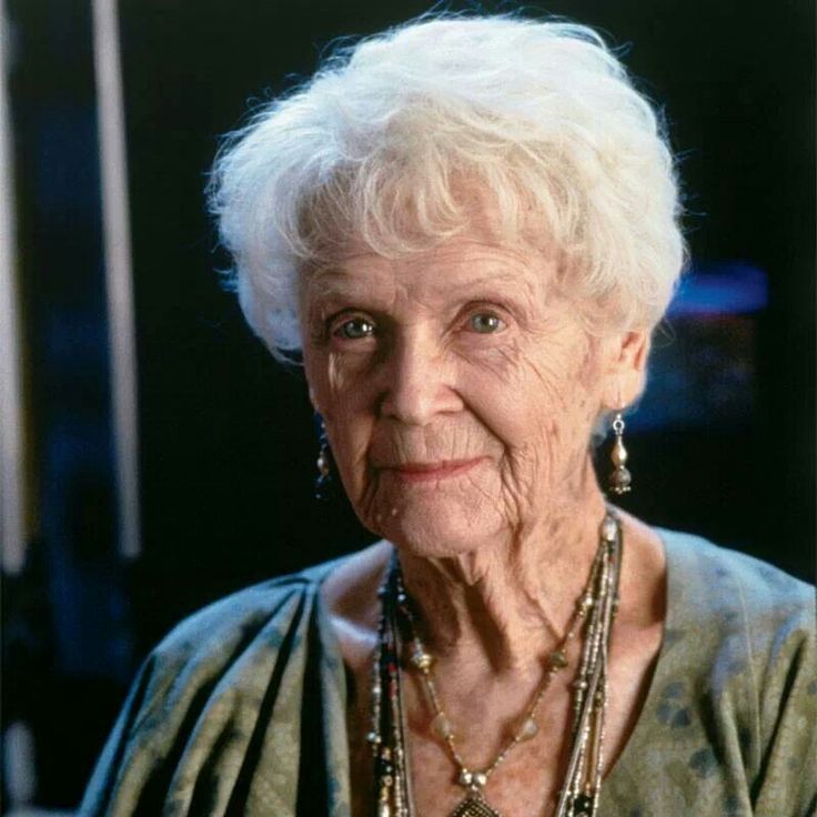 ¿recuerdas A La Viejita Que Interpretó A Rose En Titanic No Creerás Como Lucia De Joven