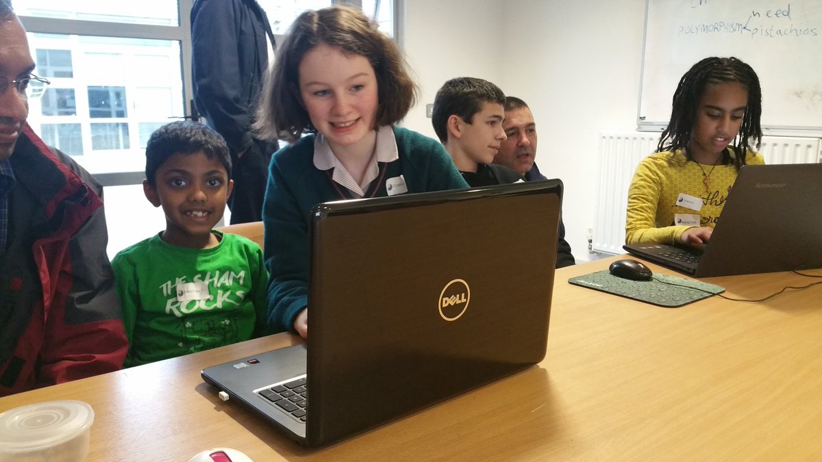 Caroline (@TheCaramoon) | Twitter