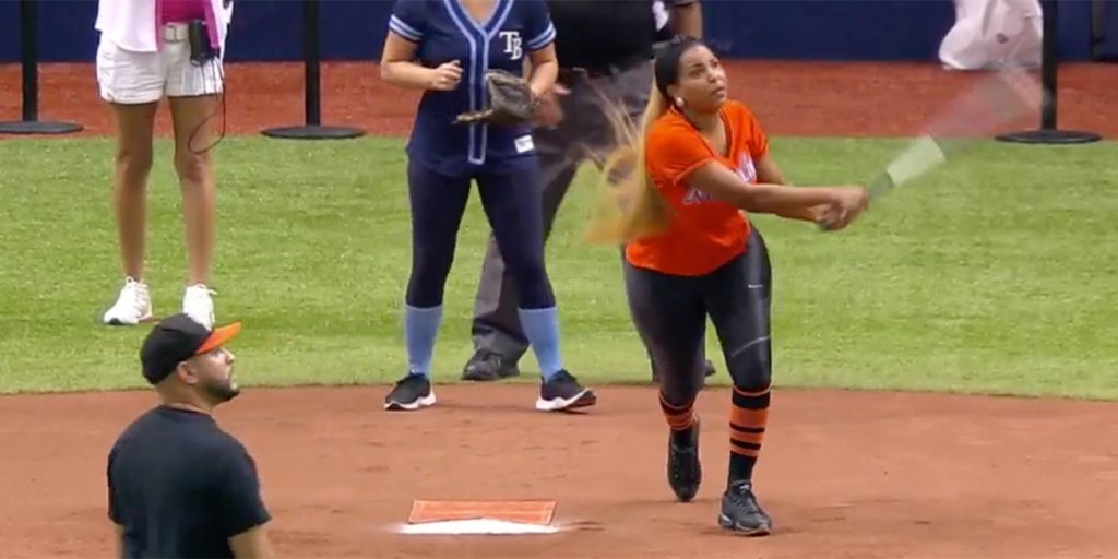 Video: marcell ozuna's wife, genesis, has some serious pop ⚾️ ...