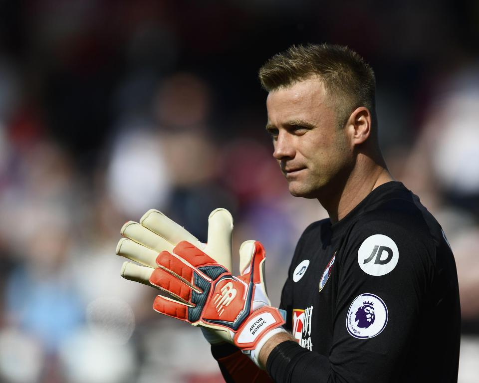 Celtic hero Artur Boruc lands new deal with Premier League side ...