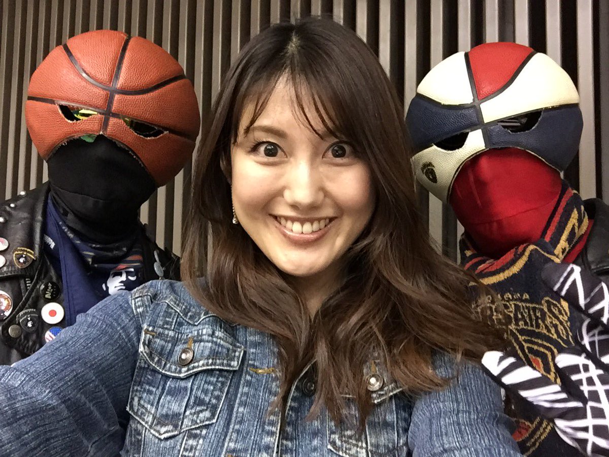 木村英里 Eri Kimura on Twitter: "#バスケライダー さんから声を掛けられてビックリ‼️ どうやら私のサインを持っているらしい。。笑♡…