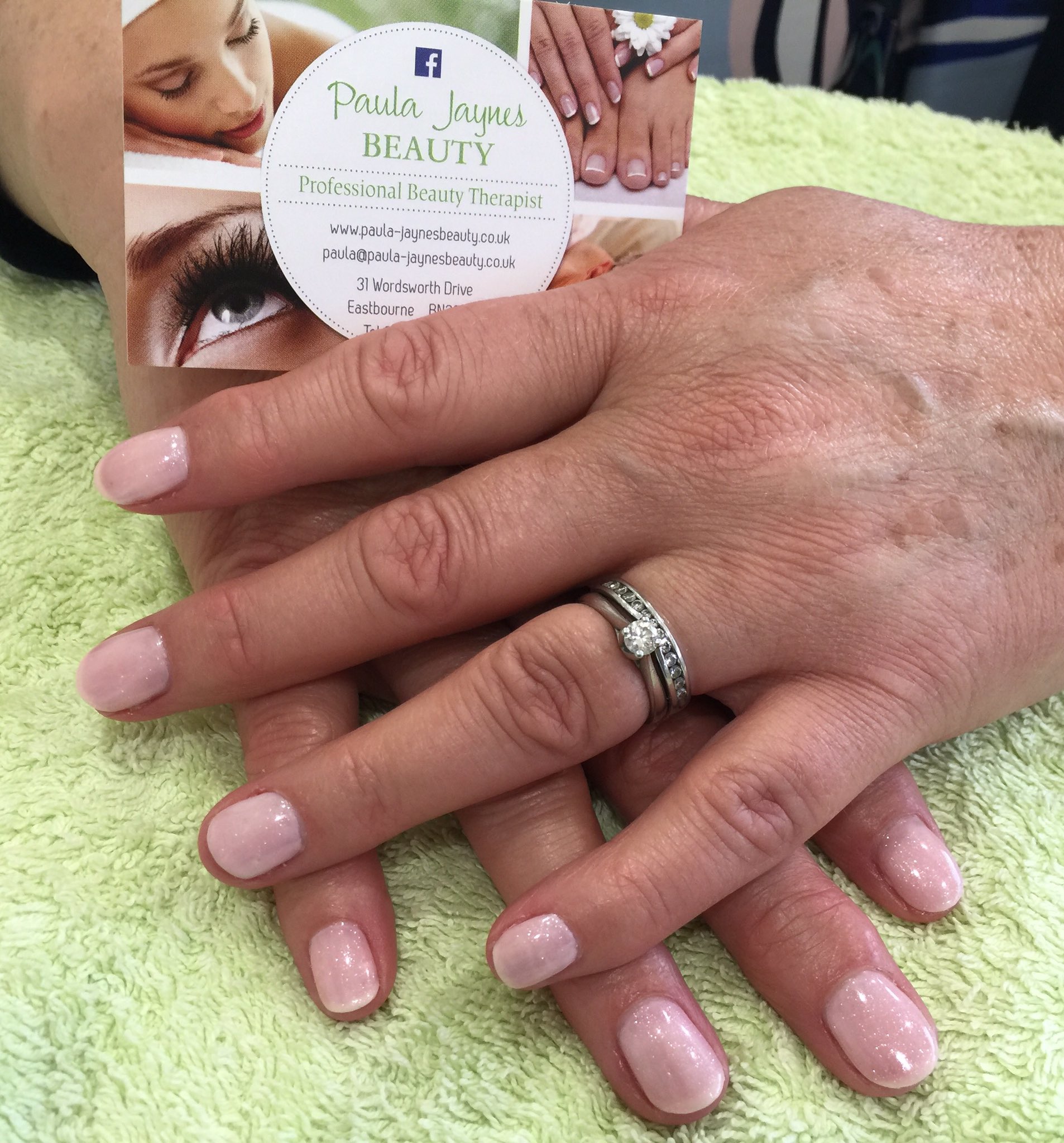 Shellac Studio White