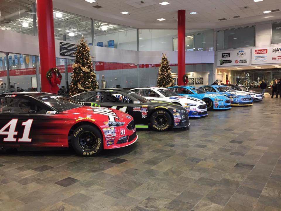 First Look at a lot of the 2017 SHR Fords. : r/NASCAR