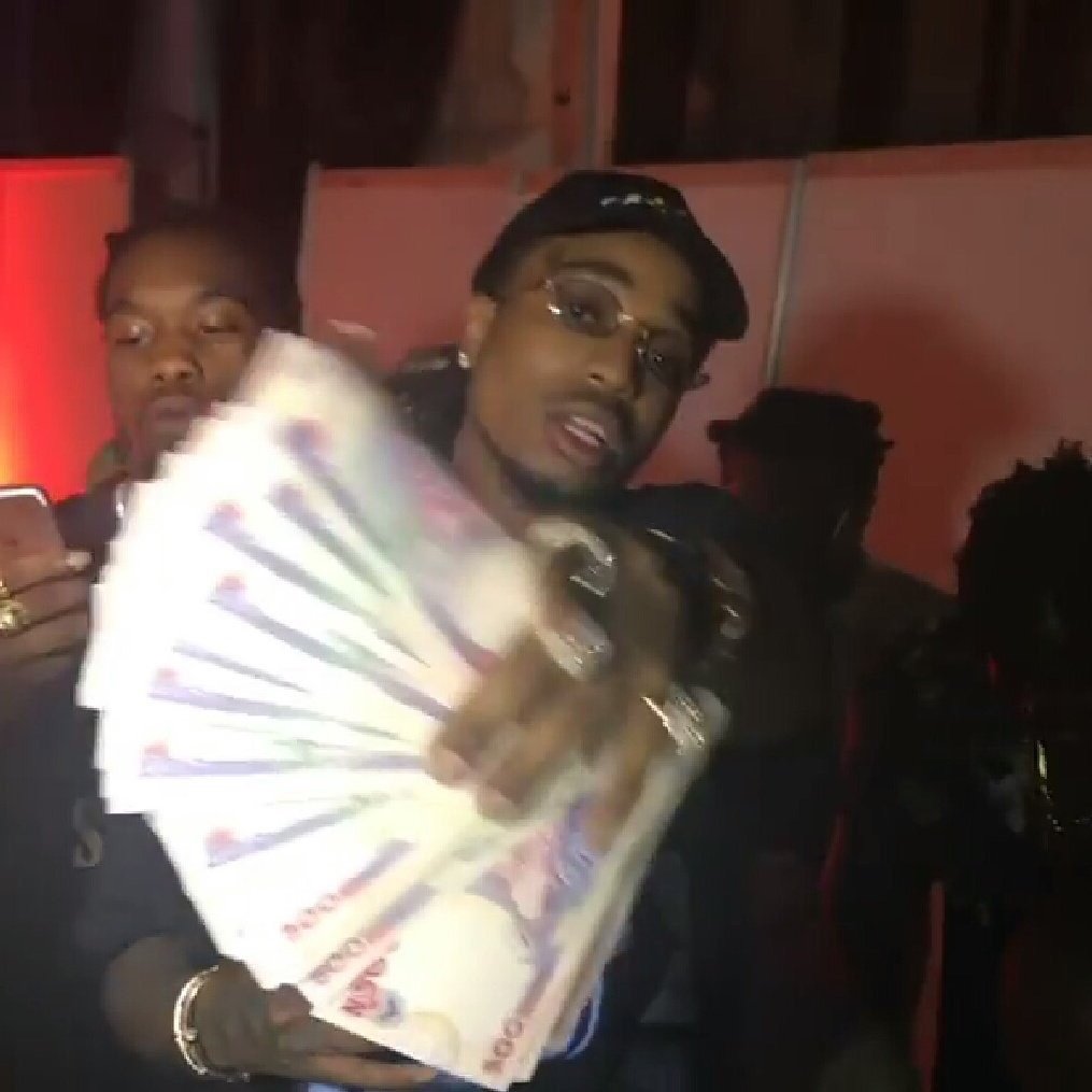 Quavo Holding Money Quavo Wallpaper IXpap