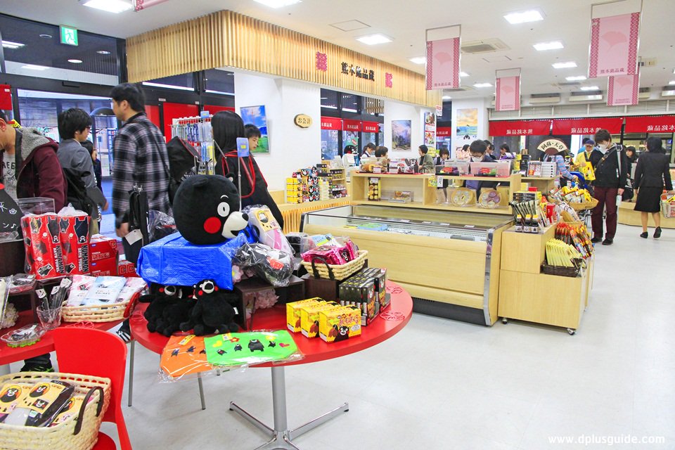 DPlus Guide on Twitter: "🇯🇵 หากไป #เที่ยวคิวชู ทั้งที อยากมีของฝากลายเจ้าหมีคุมะมงกลับบ้าน ...