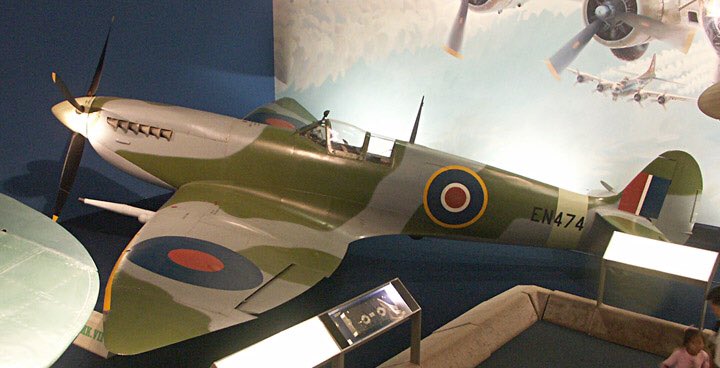 Spitfire bot on Twitter: "Spitfire HF Mk.VII EN474 1943年5月に米陸軍がサンプルとして受領した機体で、現在はレストアを受けスミソニアン航空 ...