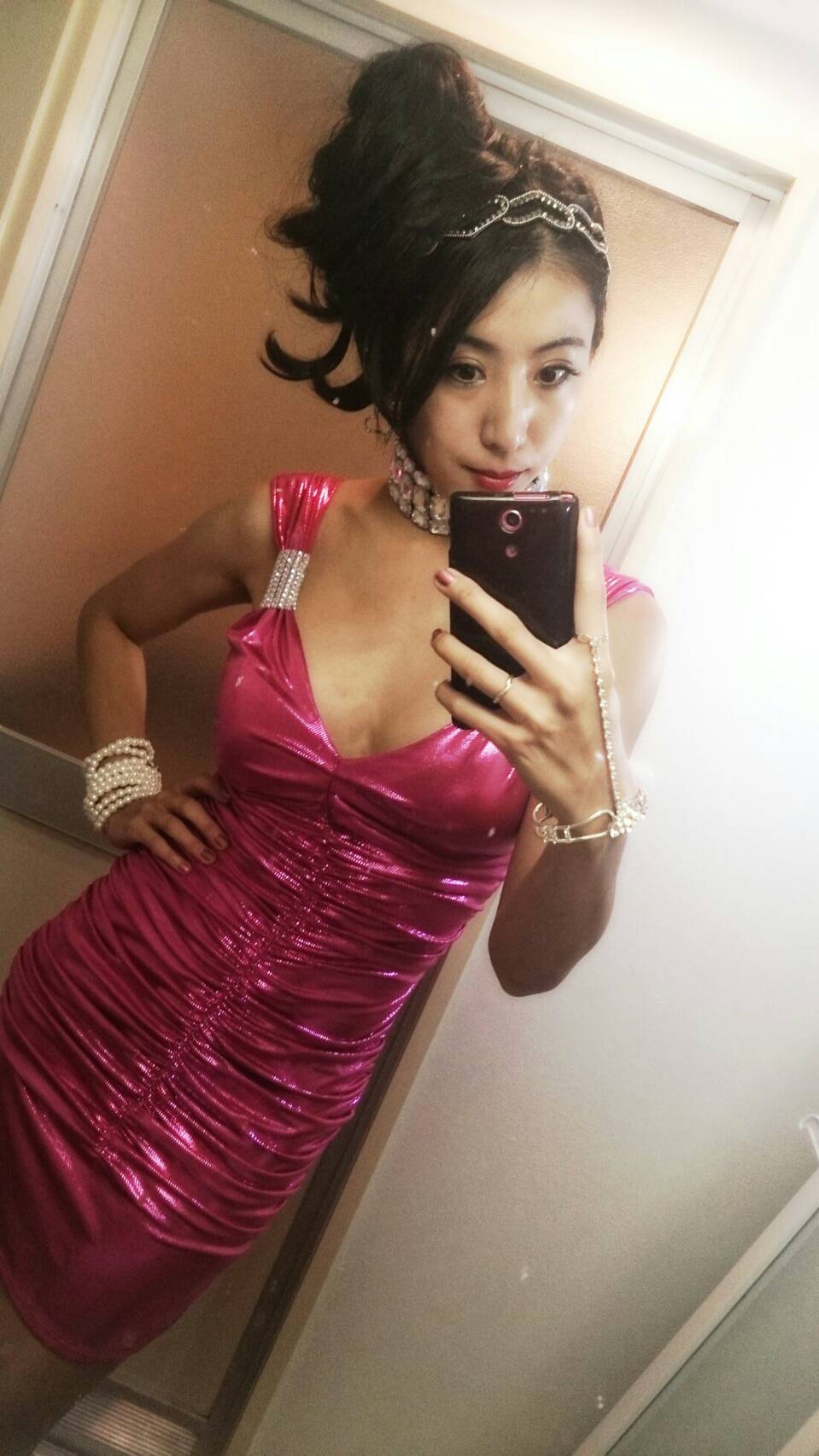 Sumire☆model on Twitter: "最強のボディコンドレス♪来月あたり発売☆ ラメカラーがすごくゴージャス☆ 今日はファッションブランドモデルオーディションでした。明日も ...