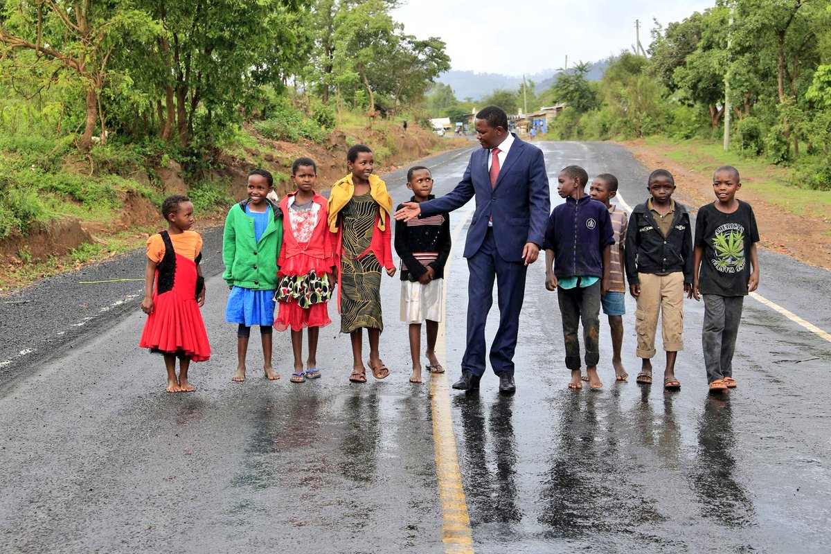 Gov. Mutua launches the Kshs 105 Million, 15 Km Kathiani-Kakuyuni ...