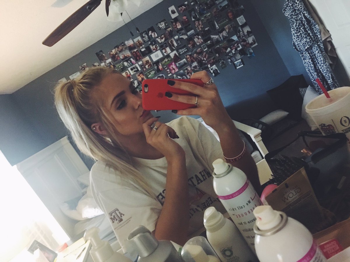 savannah holcomb (@sav_holcomb) | Twitter