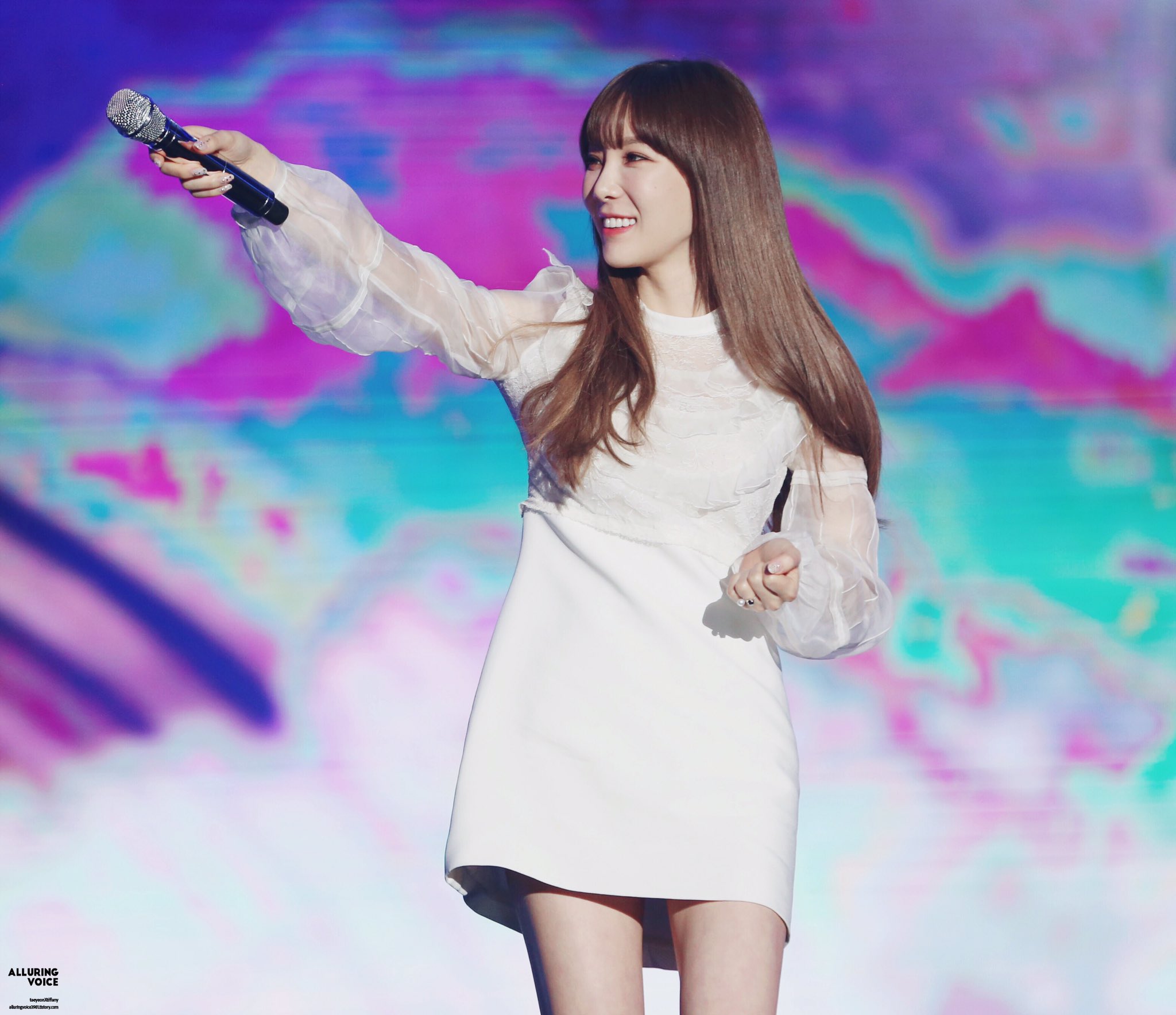 Alluring voice on Twitter: "161226 11:11 귀여워 #태연 #taeyeon…