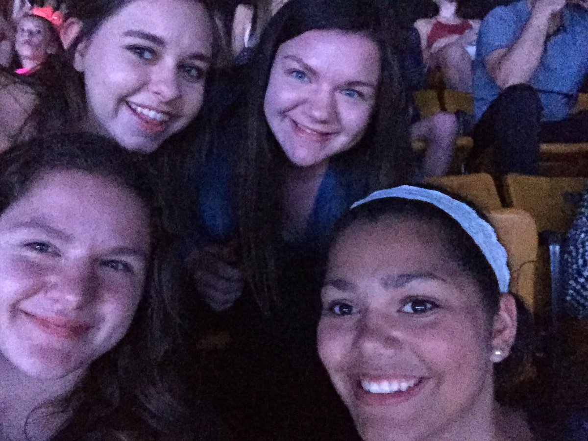 Julia Markowski's Instagram, Twitter & Facebook on IDCrawl