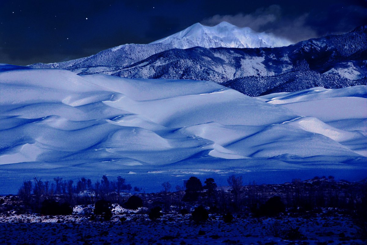 A must-visit park at night: Great Sand Dunes National Park Colorado ...