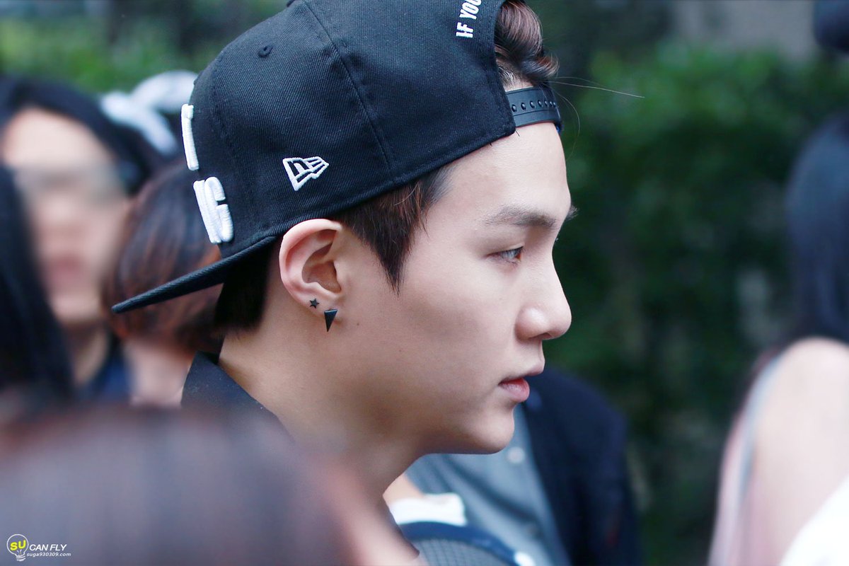 C1SSHteWIAE1Xg8.jpg (1200×800) | Suga, Oppa, Jung