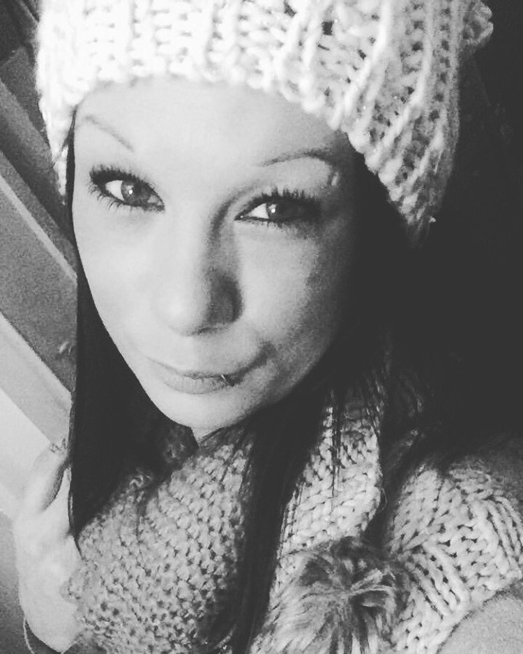 Jessica Mertens's Instagram, Twitter & Facebook on IDCrawl