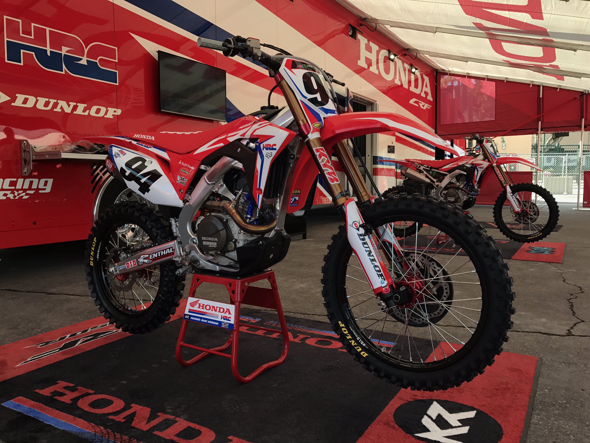 Supercross LIVE On Twitter Red Bike Red Plate KenRoczen94 supercross-live-on-twitter-red-bike-red-plate-kenroczen94