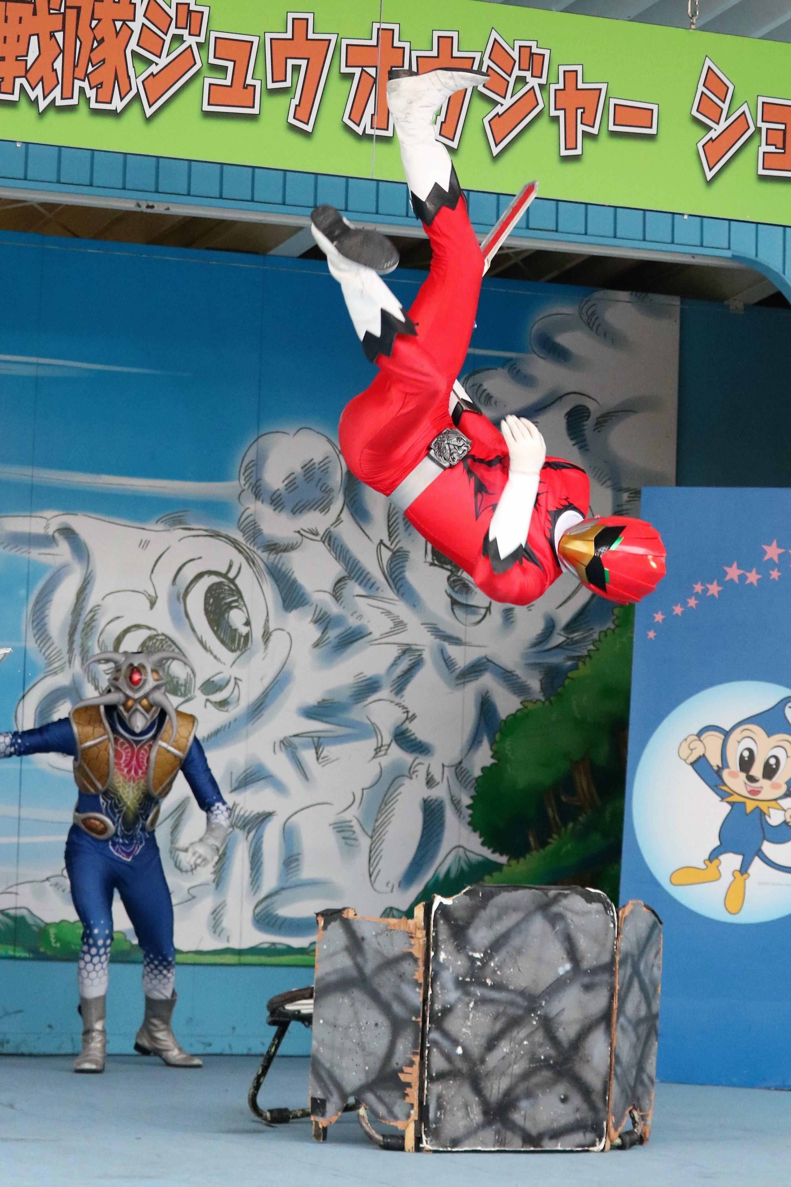 2017年1月8日犬山 動物戦隊ジュウオウジャーショー / Twitter