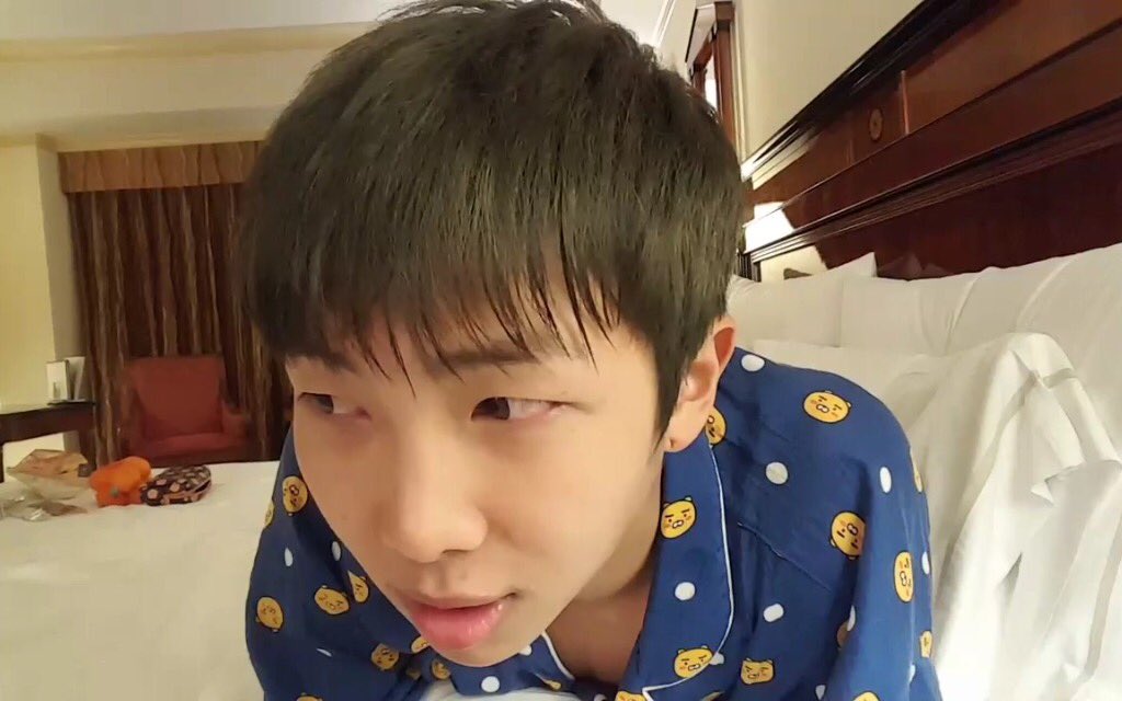 RM PHILIPPINES on Twitter: "[NAM SPAM] #1 Namjoon looks so smol here. #RAPMONSTER #랩몬스터 #BTS #방탄 ...